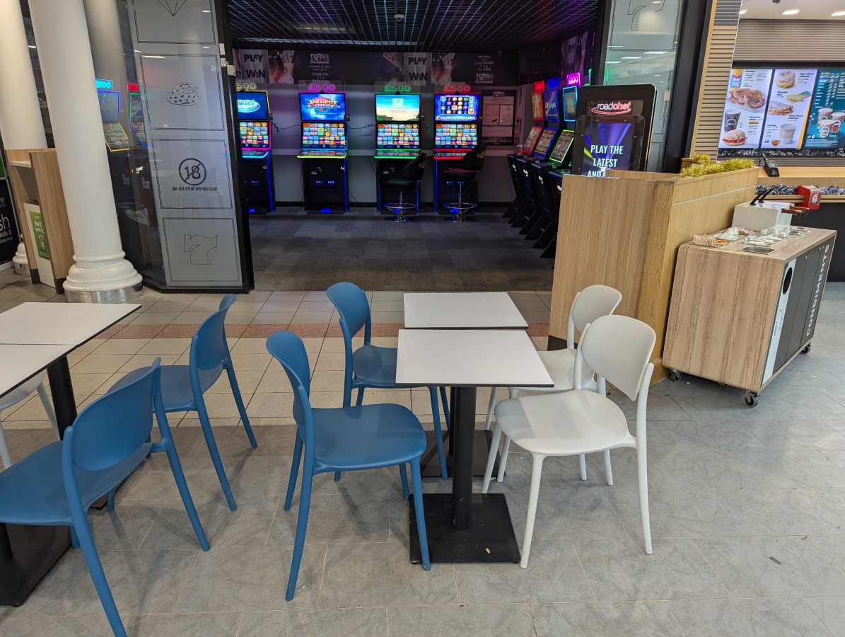 M20 - Maidstone Services - Roadchef | AccessAble