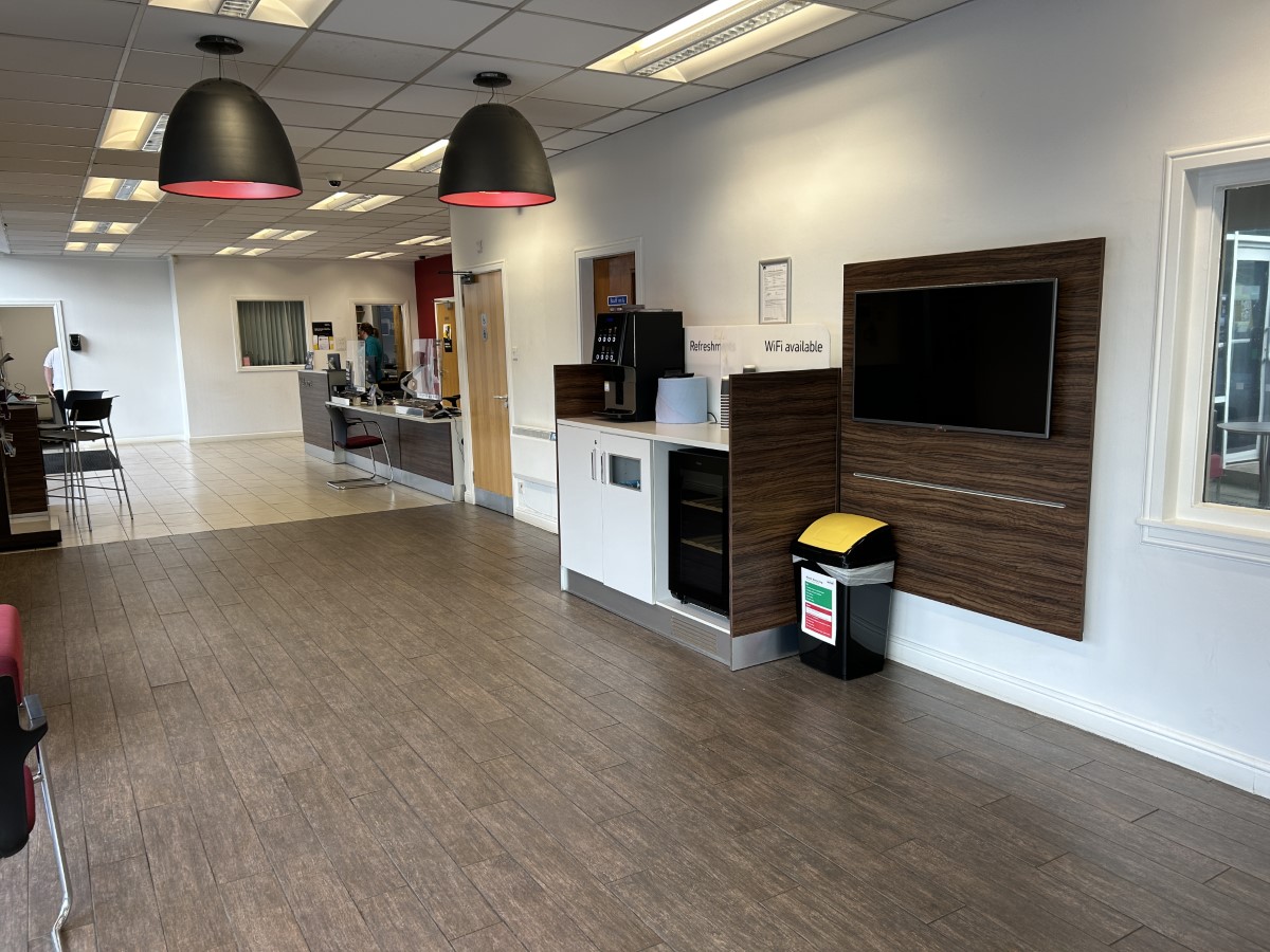 Arnold Clark Stirling Vauxhall | AccessAble