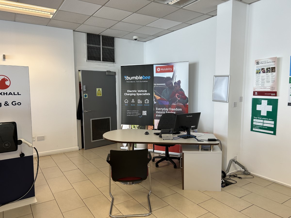 Arnold Clark Stirling Vauxhall | AccessAble