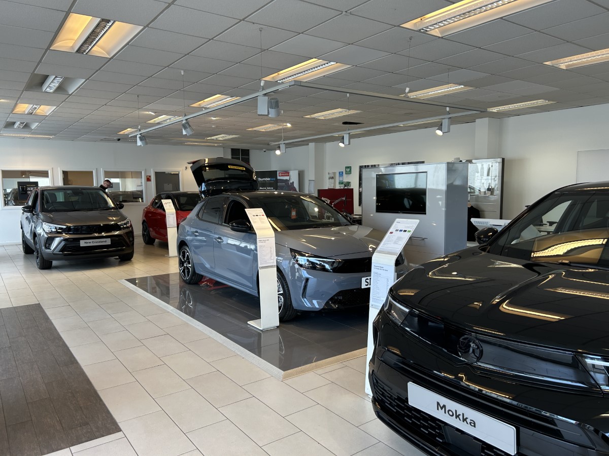 Arnold Clark Stirling Vauxhall | AccessAble