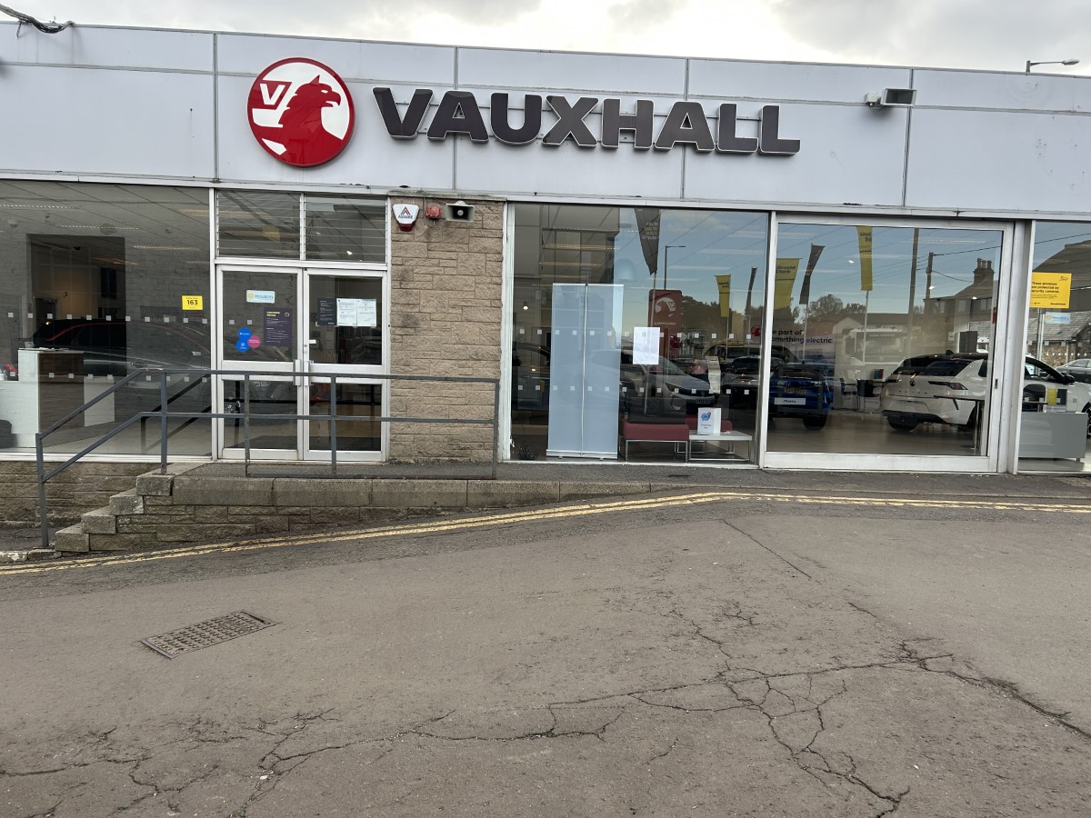 Arnold Clark Stirling Vauxhall | AccessAble