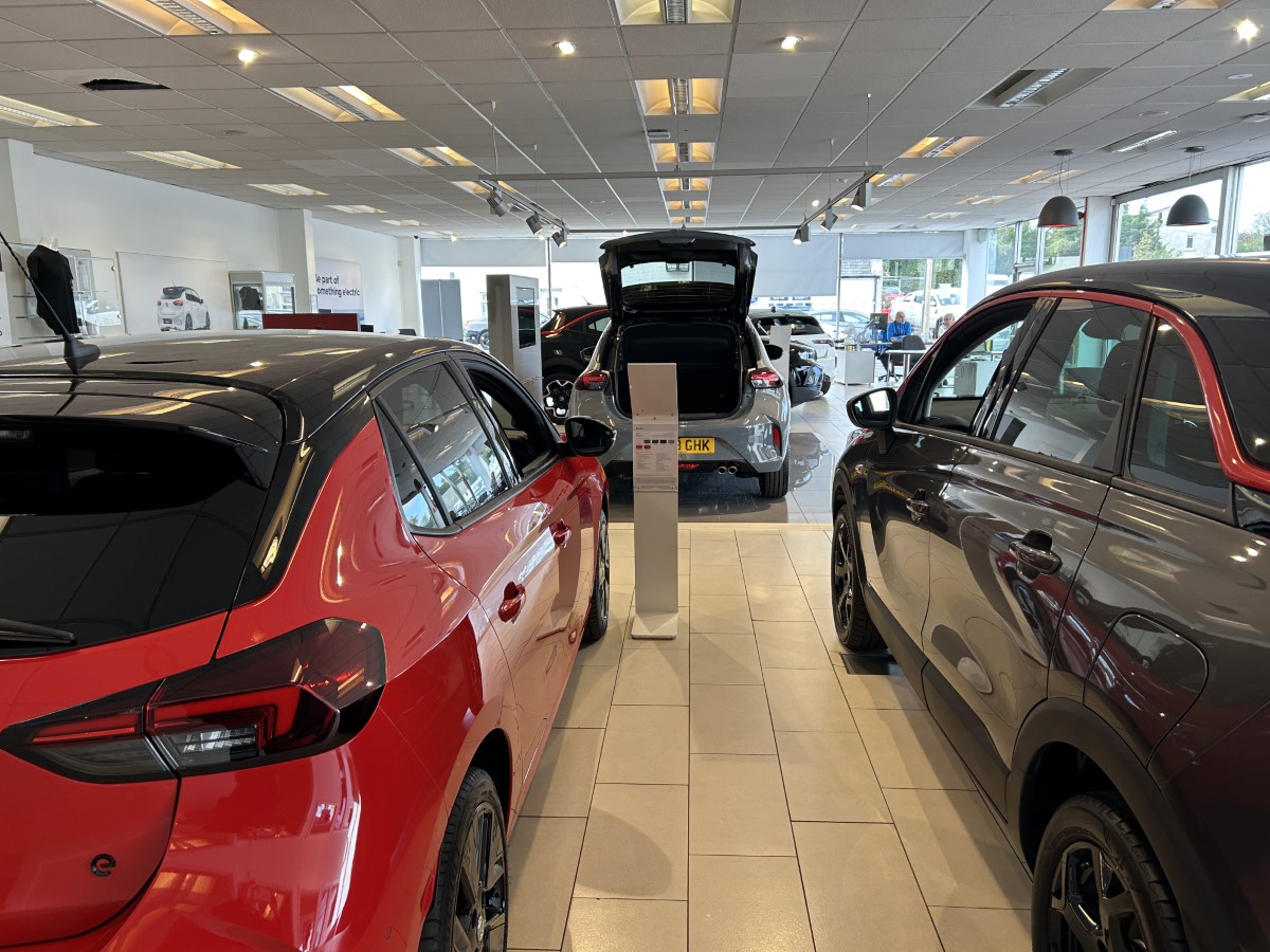 Arnold Clark Stirling Vauxhall | AccessAble