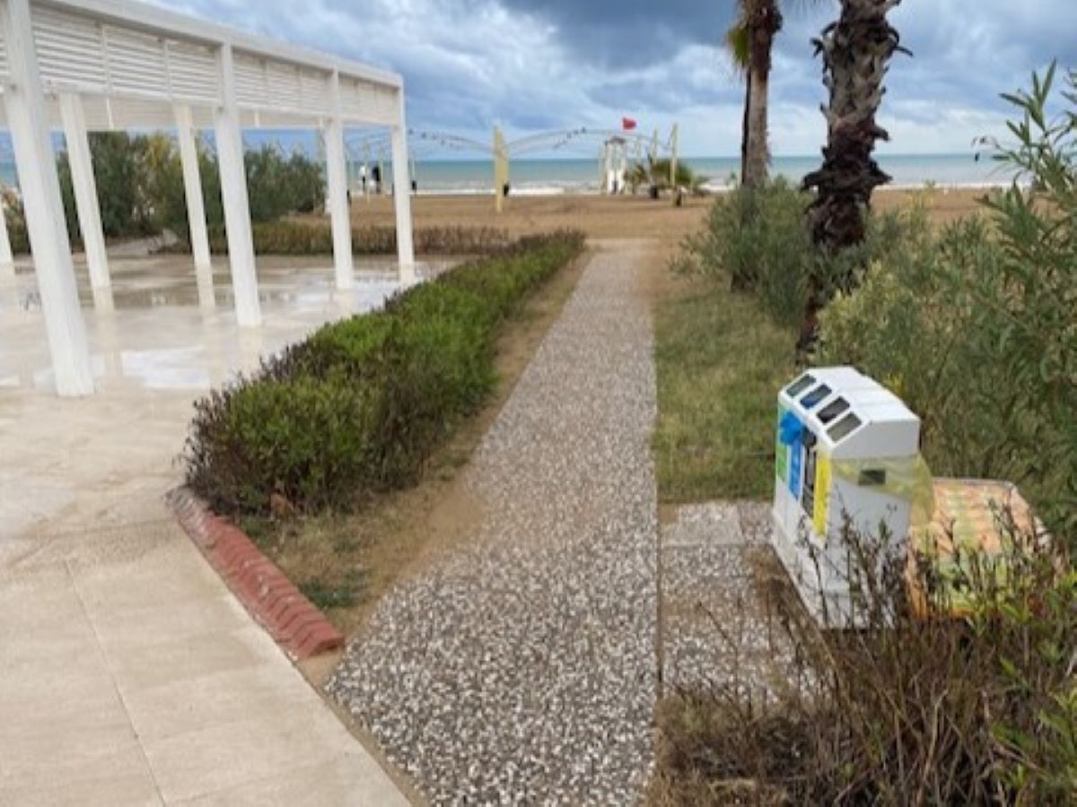TUI BLUE Xanthe Resort and Spa Hotel - Beach | AccessAble