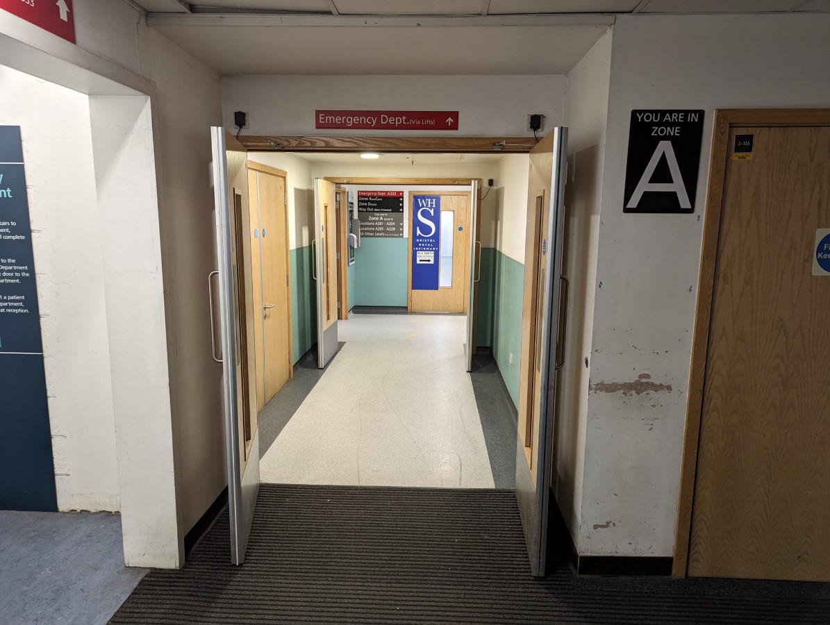 Bristol Royal Infirmary - Hospital Entrances | AccessAble
