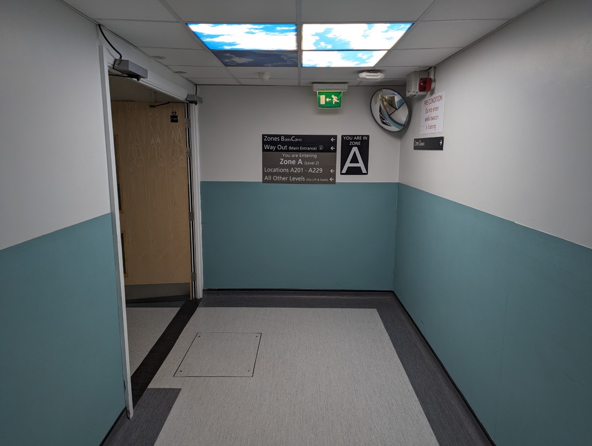 Bristol Royal Infirmary - Hospital Entrances | AccessAble