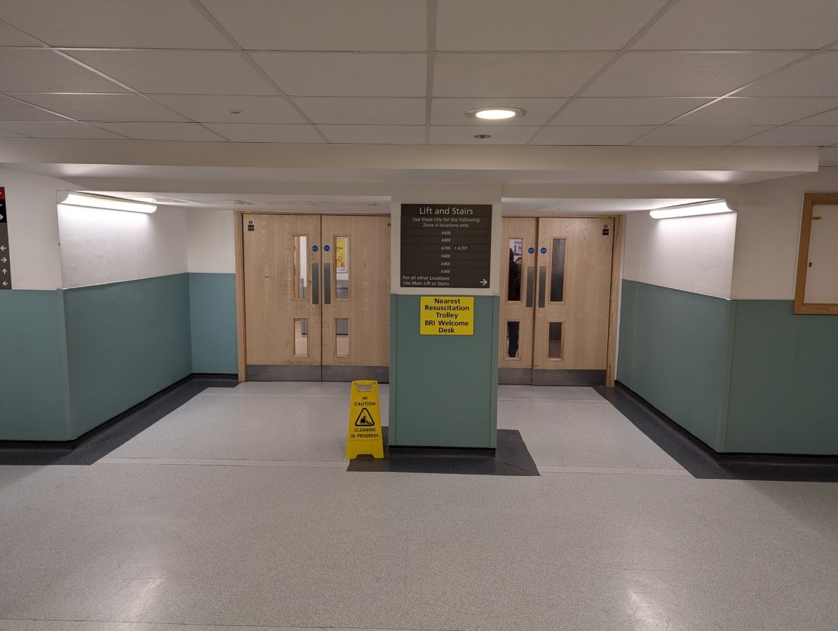 Ward A400 Acute Medicine Unit / Older Person's Assessment Unit | AccessAble