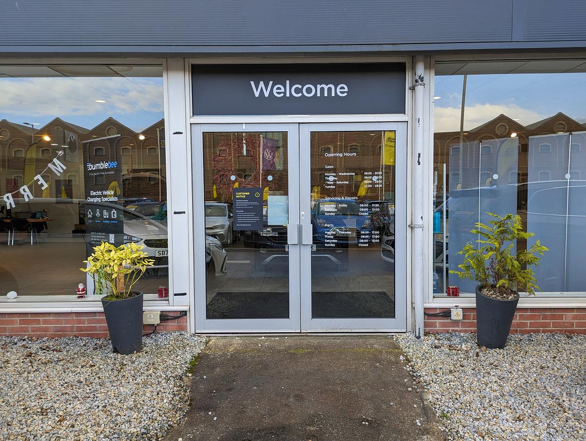 Arnold Clark Greenock East Hamilton Street | AccessAble