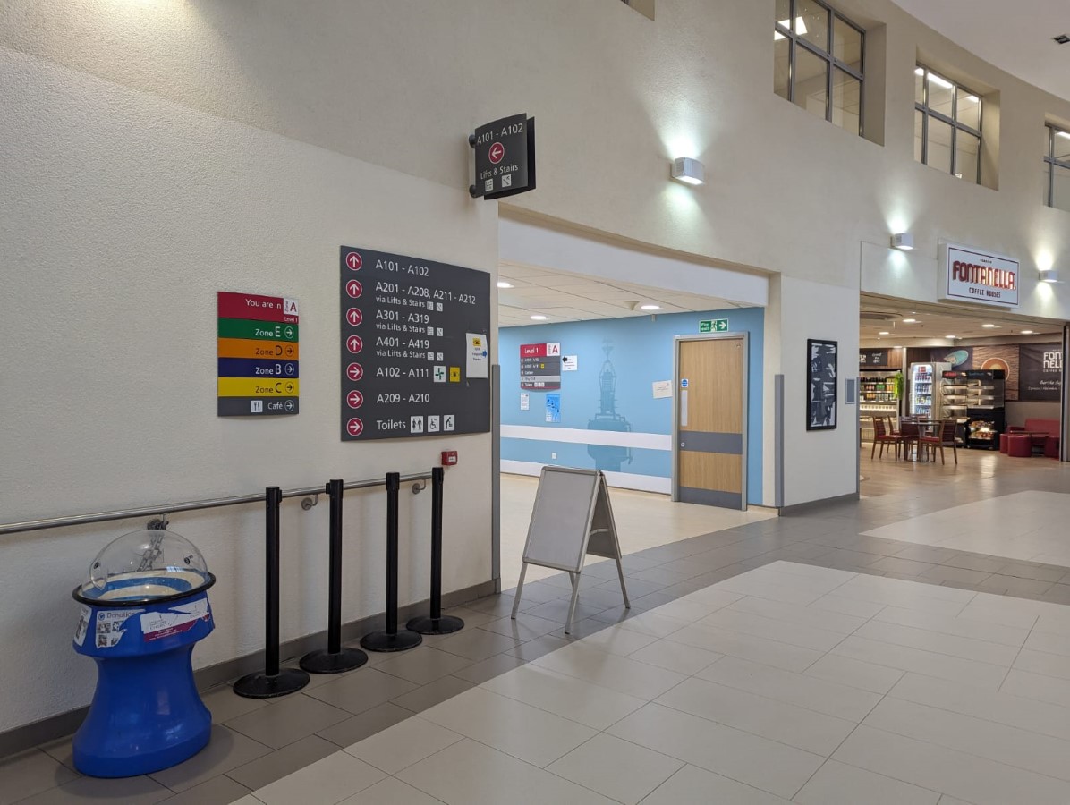 A301 - Endoscopy Unit | AccessAble