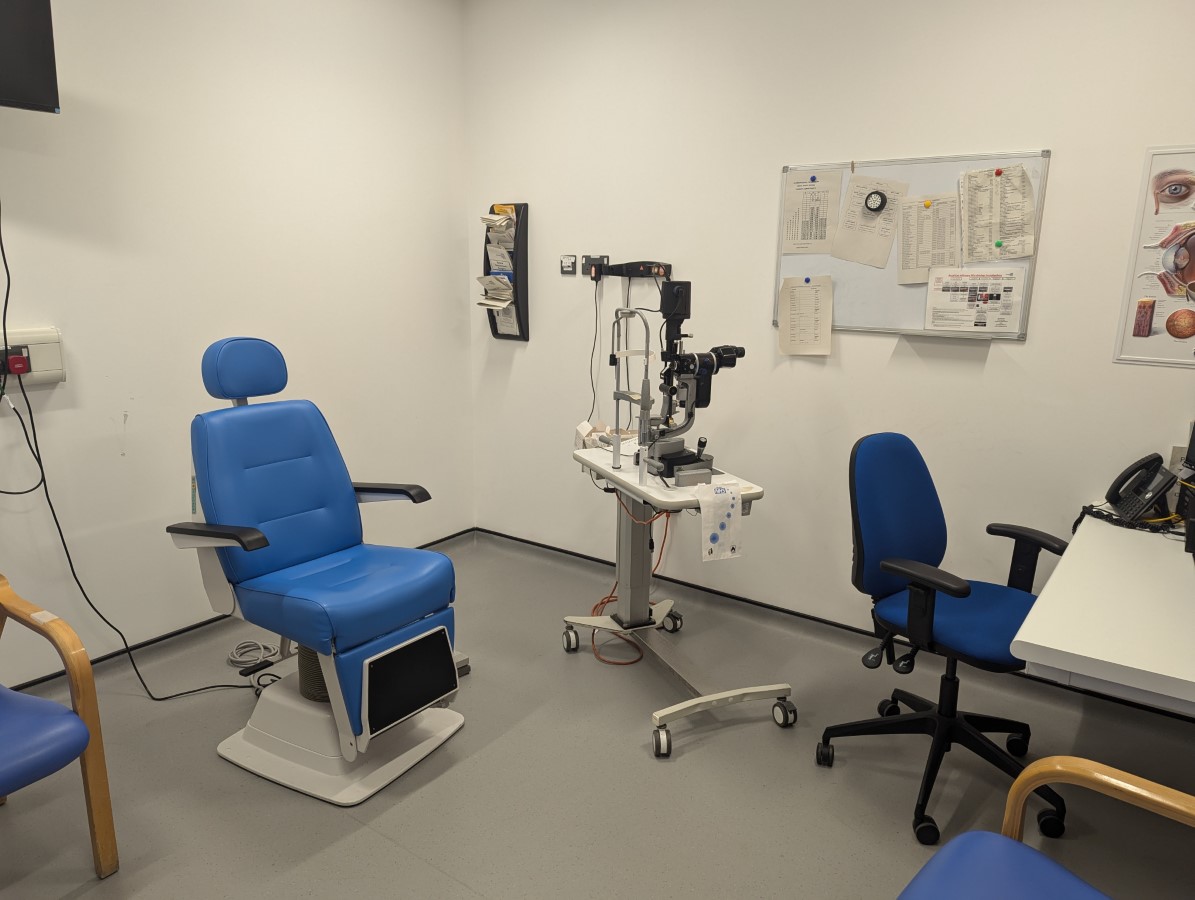 Royal Eye Infirmary - Urgent Care | AccessAble