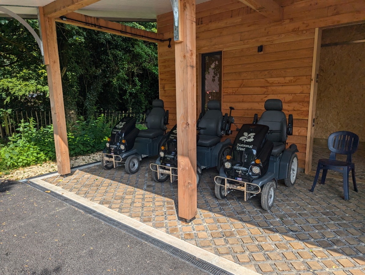 Stourhead - Spread Eagle Courtyard - Temple of Refreshment | AccessAble