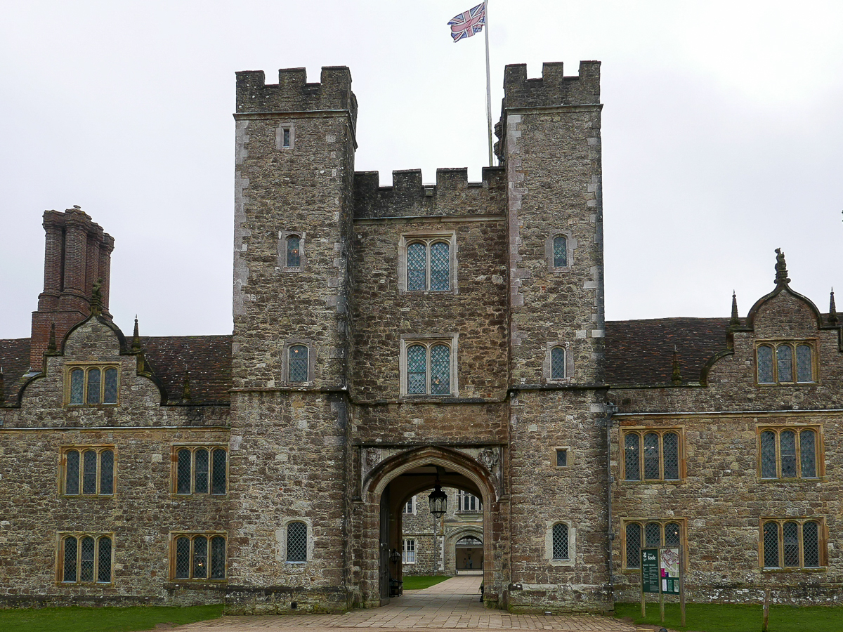 Knole - Parking and Arrival | AccessAble