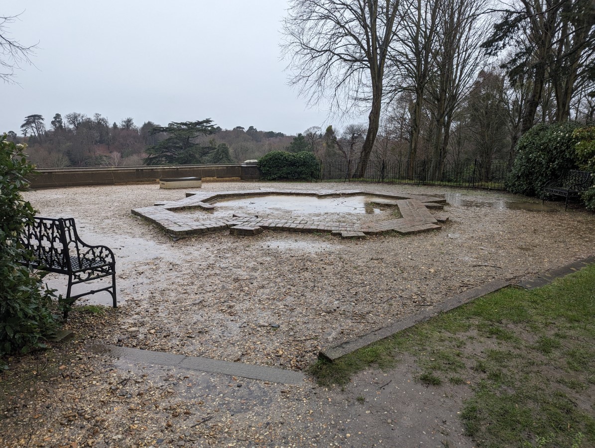 Claremont Landscape Garden - Amphitheatre Viewpoint | AccessAble