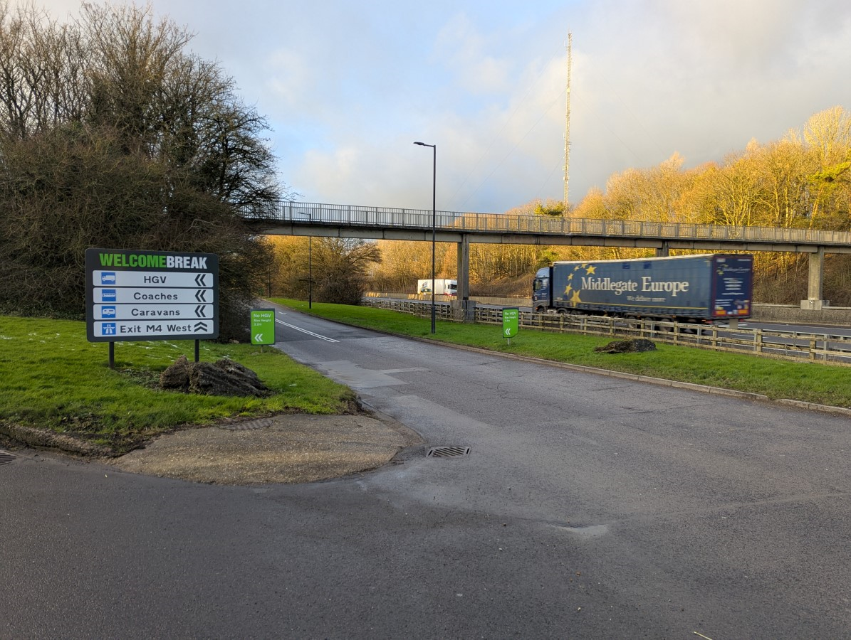M4 - Membury Services - Westbound - Welcome Break | AccessAble
