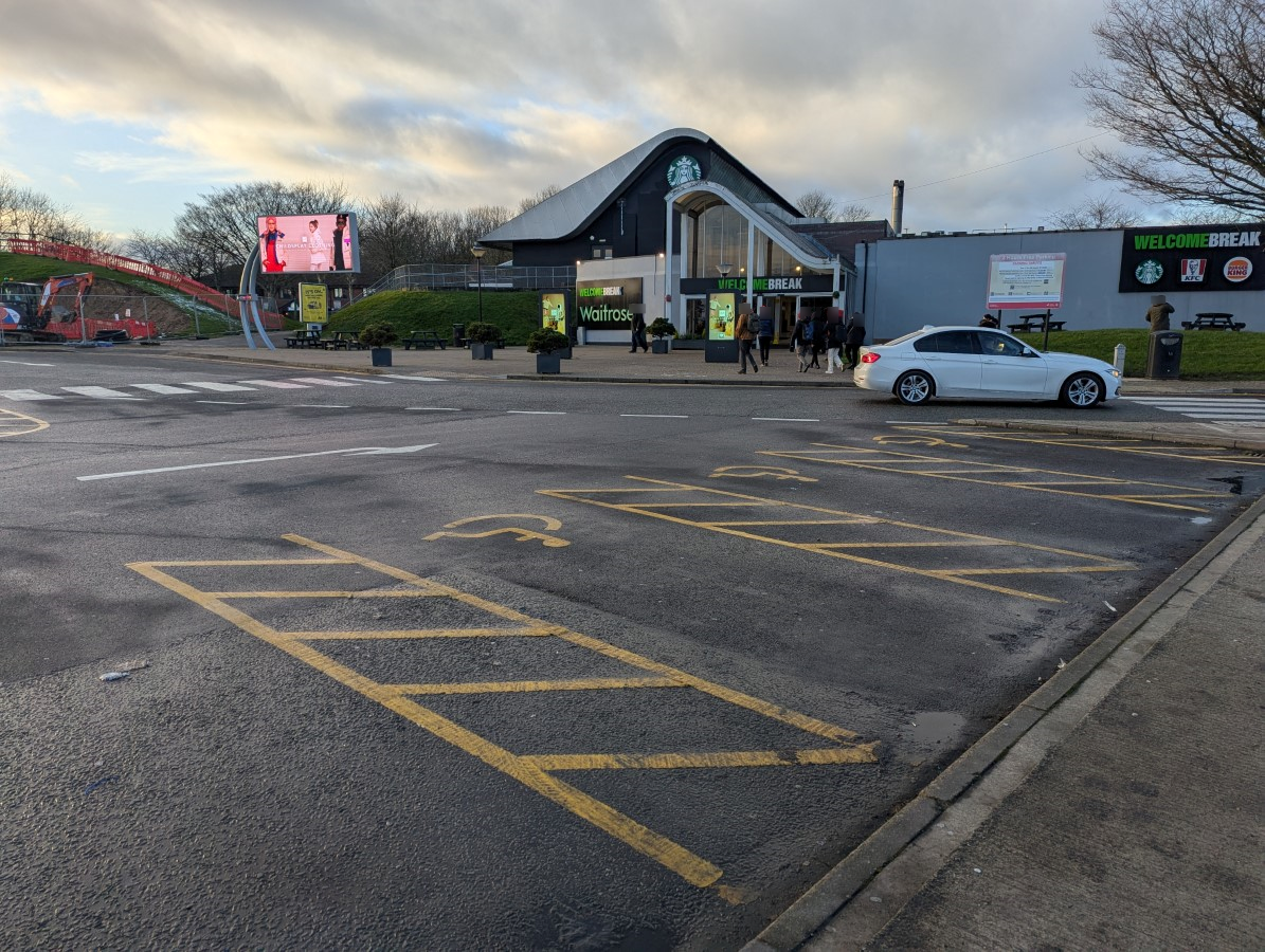 M4 - Membury Services - Westbound - Welcome Break | AccessAble