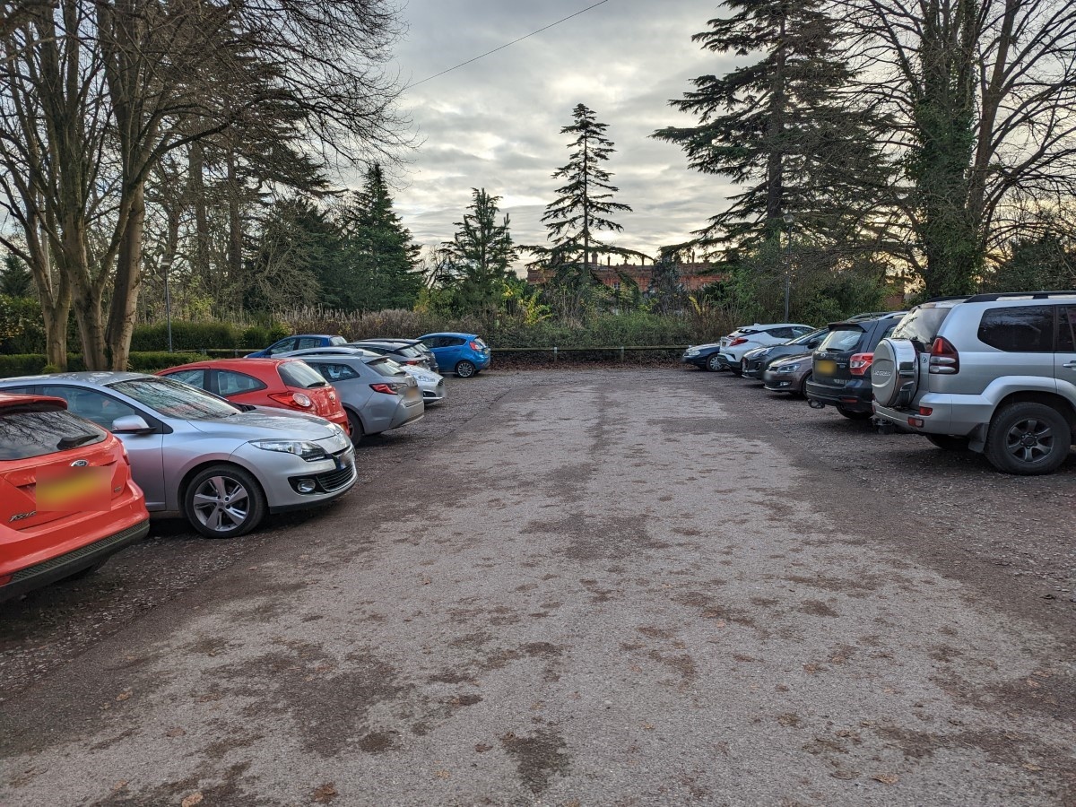 Hughenden - Parking and Arrival | AccessAble