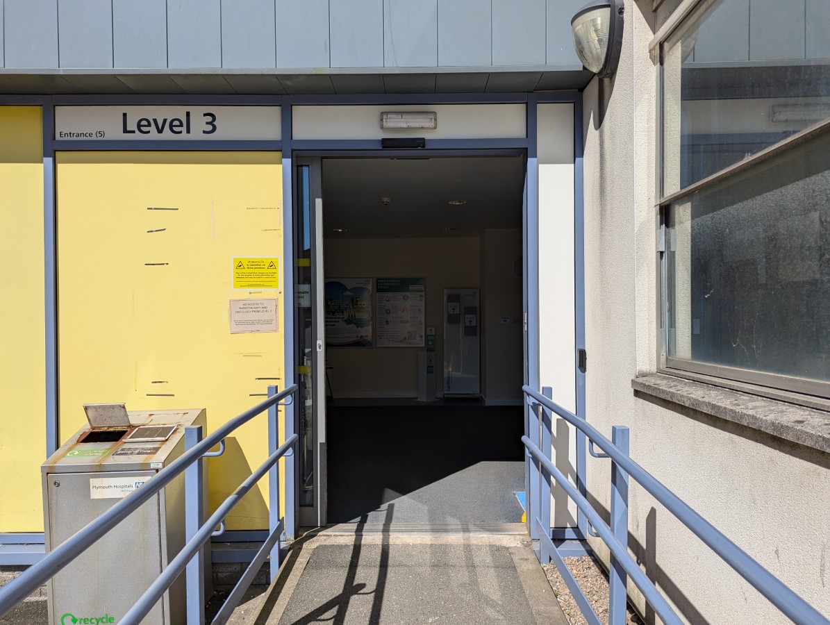 Derriford Hospital - Hospital Entrances | AccessAble