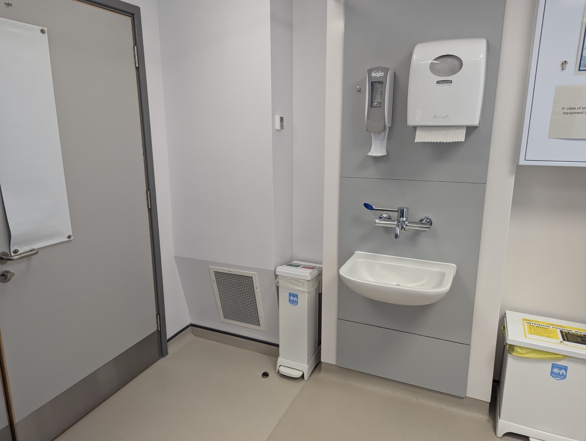 North Manchester Community Diagnostics Centre - CDC | AccessAble