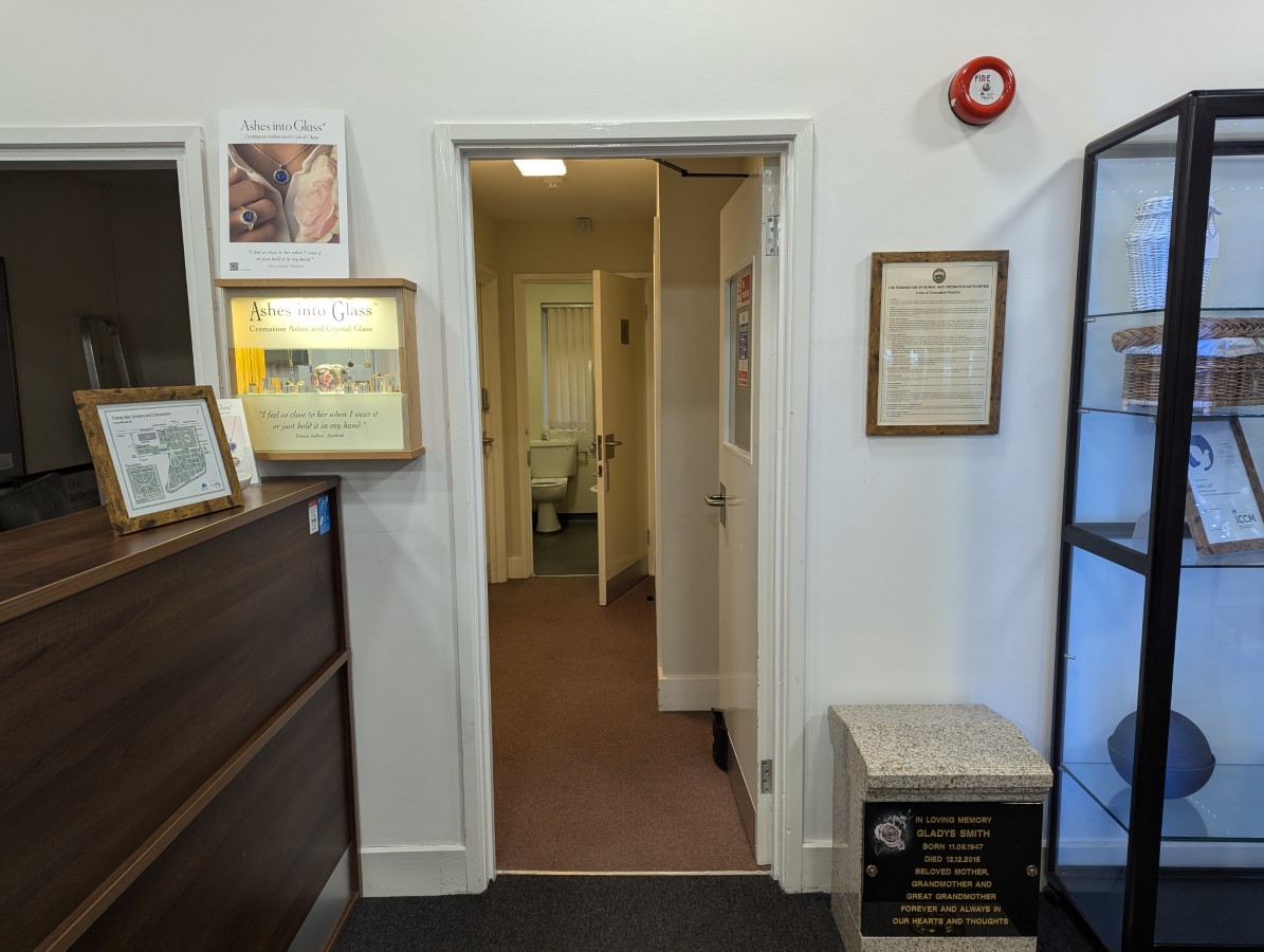 Putney Vale Cemetery and Crematorium | AccessAble