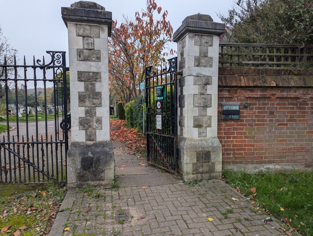 Putney Vale Cemetery and Crematorium | AccessAble