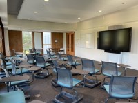 D13 Small Seminar Room | AccessAble