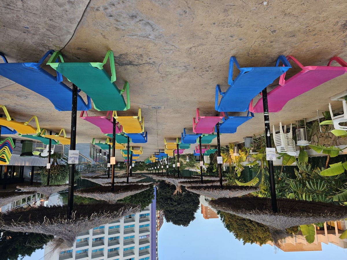 Hotel Rio Park - Outdoor Pool | AccessAble