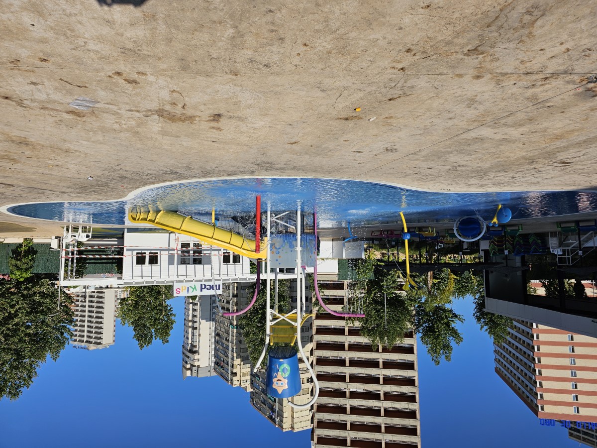 Hotel Rio Park - Outdoor Pool | AccessAble