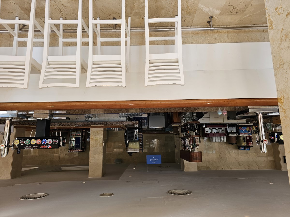 TUI Suneo Haiti - Lounge Bar | AccessAble