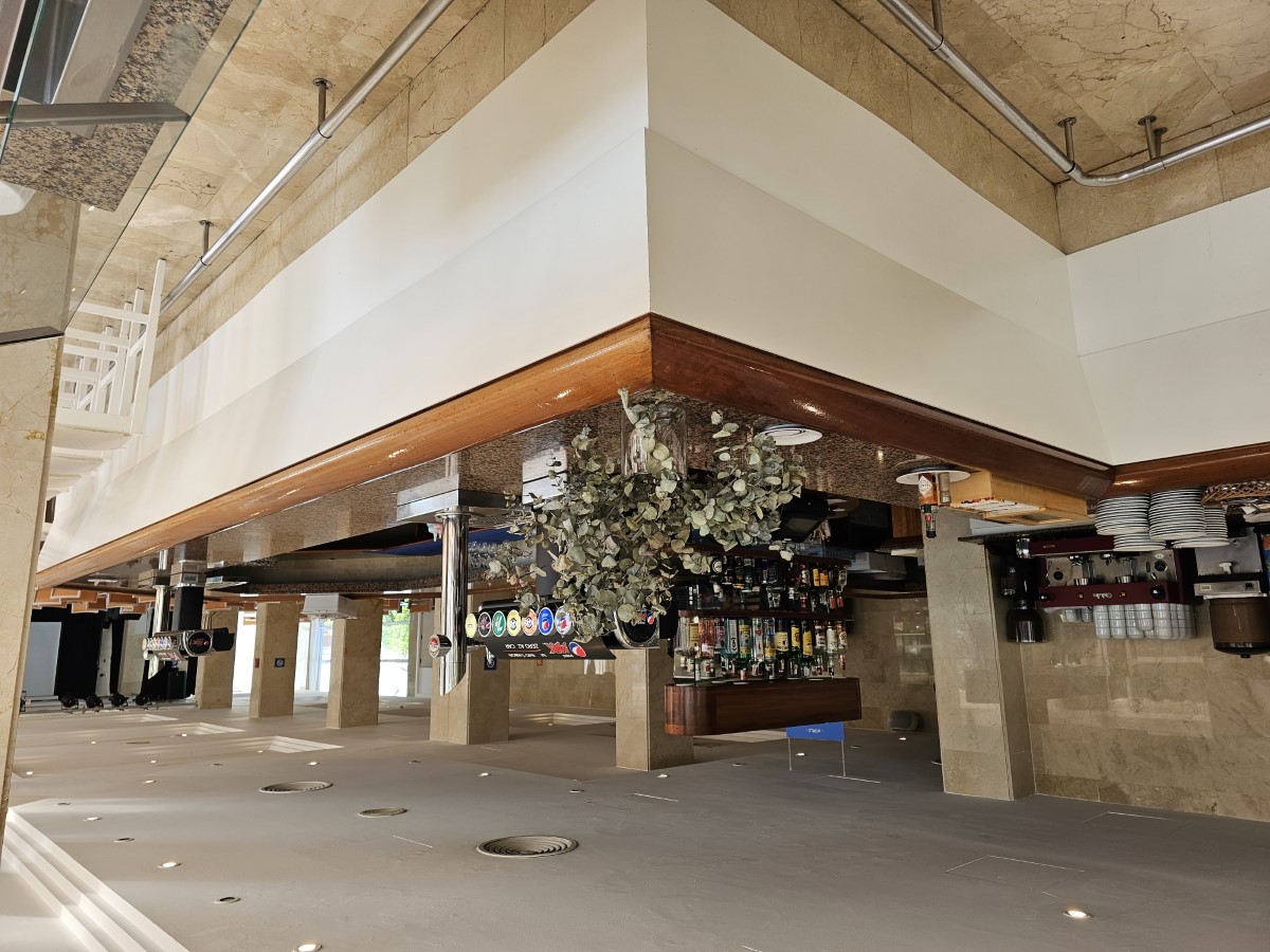 TUI Suneo Haiti - Lounge Bar | AccessAble