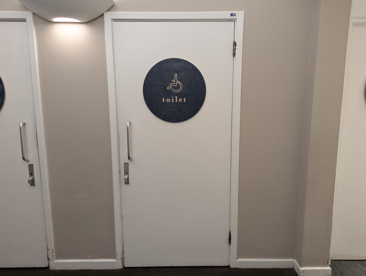 M6 - Tebay Services - Southbound - Westmorland Family - Toilet With ...