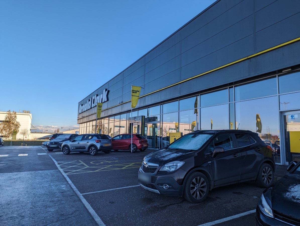 Arnold Clark Nottingham Motorstore | AccessAble