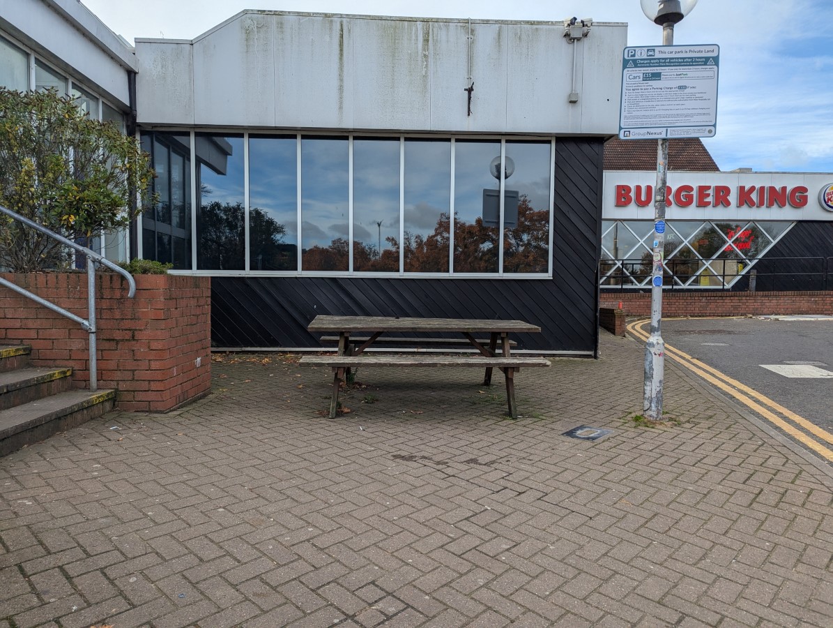 M62/A1(M) - Ferrybridge Services - Moto | AccessAble