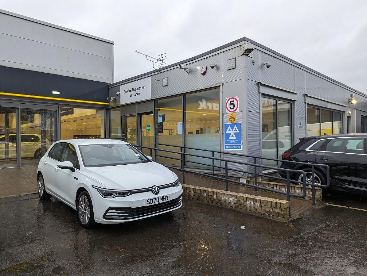 Arnold Clark Glasgow Crow Road Volkswagen | AccessAble