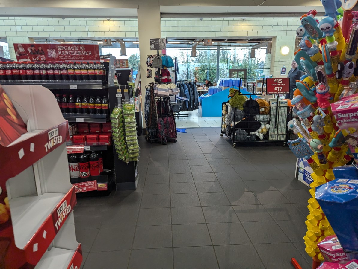 M62 - Birch Services - Westbound - Moto | AccessAble
