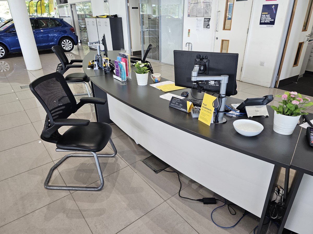 Arnold Clark Wakefield Motorstore | AccessAble