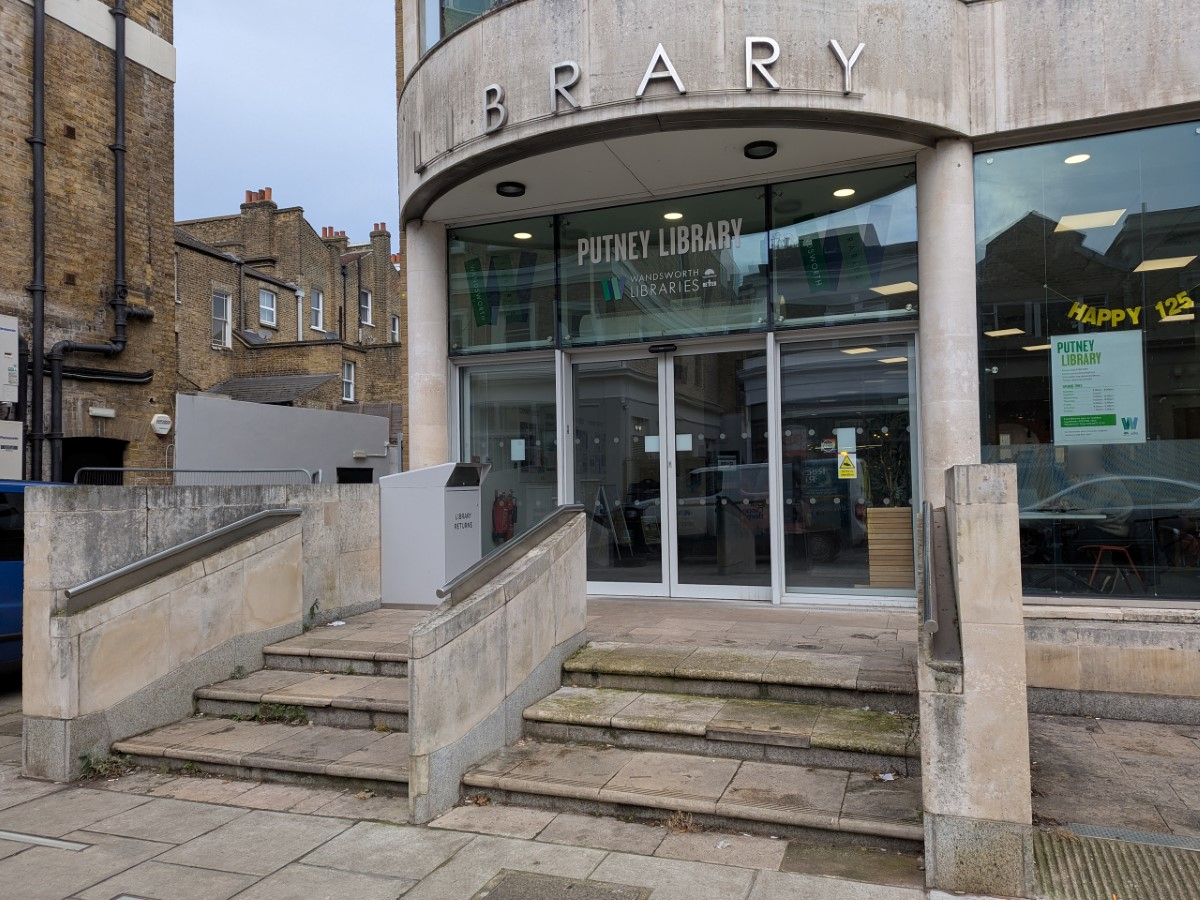 Putney Library | AccessAble