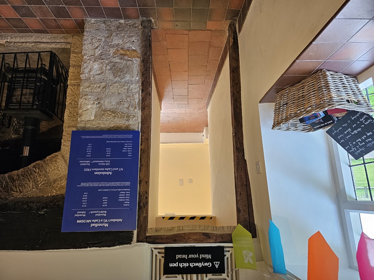 Chirk Castle - Parking and Arrival | AccessAble