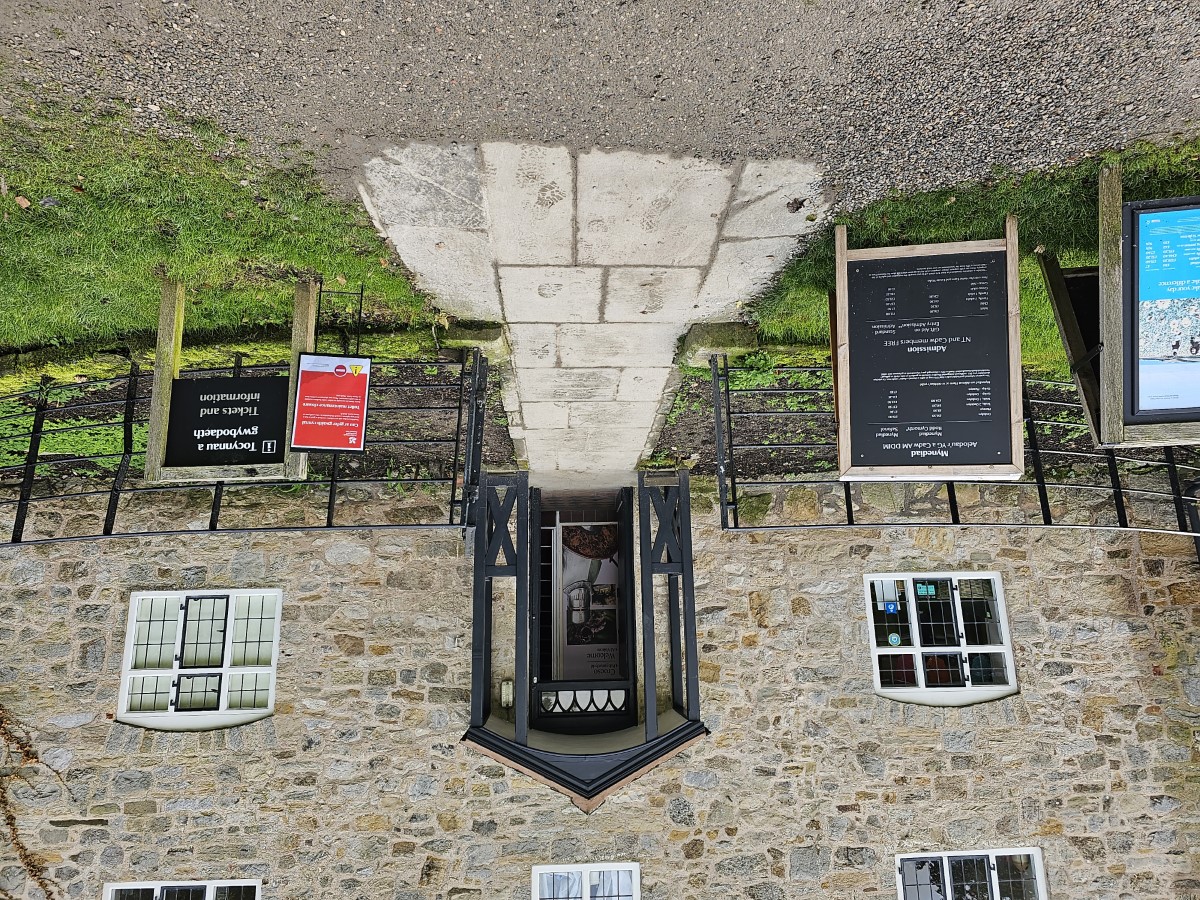 Chirk Castle - Parking and Arrival | AccessAble