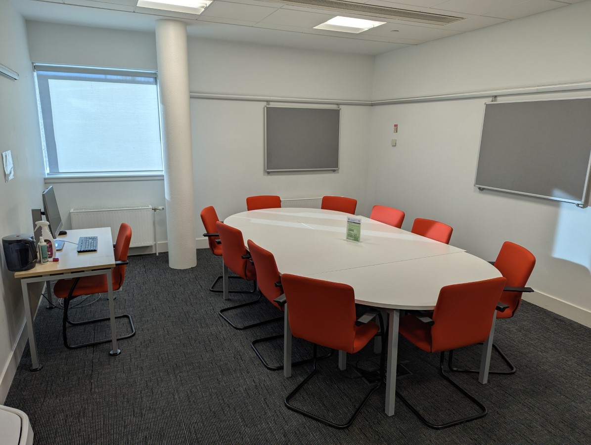 1.45 - Tutorial Room - The Class of 1957 Room | AccessAble