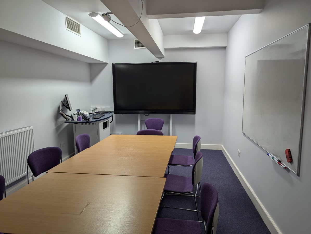 1.26 - Meeting/ Tutorial Room - Doorway 4 | AccessAble