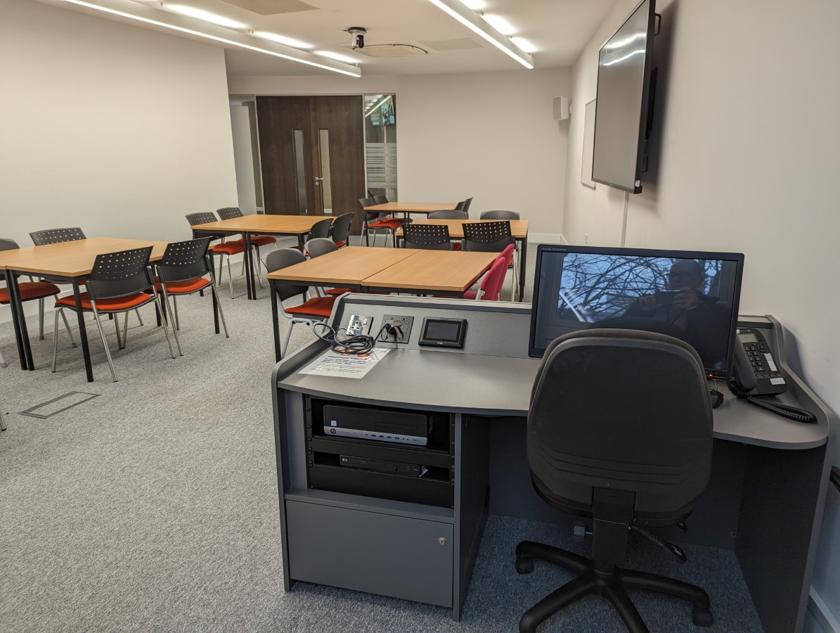 LP 1.06 - Conference Room | AccessAble