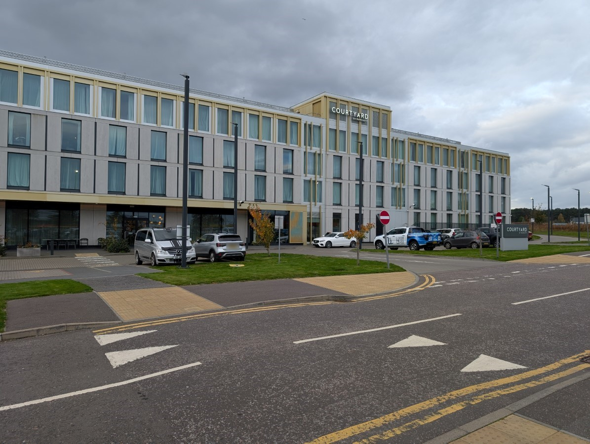 Courtyard by Marriott Inverness Airport | AccessAble
