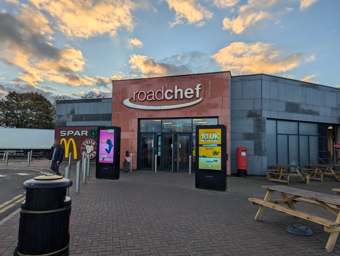 M5 - Sedgemoor Services - Southbound - Roadchef | AccessAble