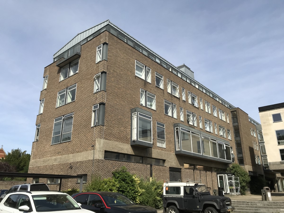 Faculty of Economics (Austin Robinson Building) | AccessAble