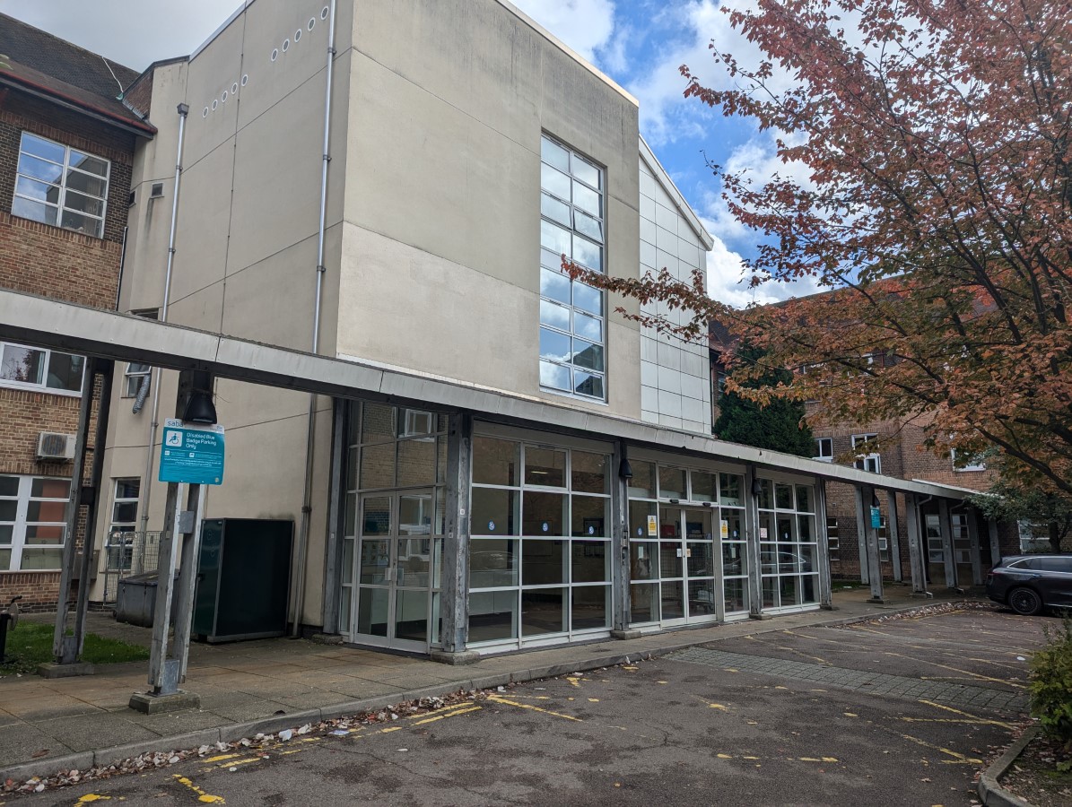 Edgware Community Hospital - Dennis Scott Unit | AccessAble