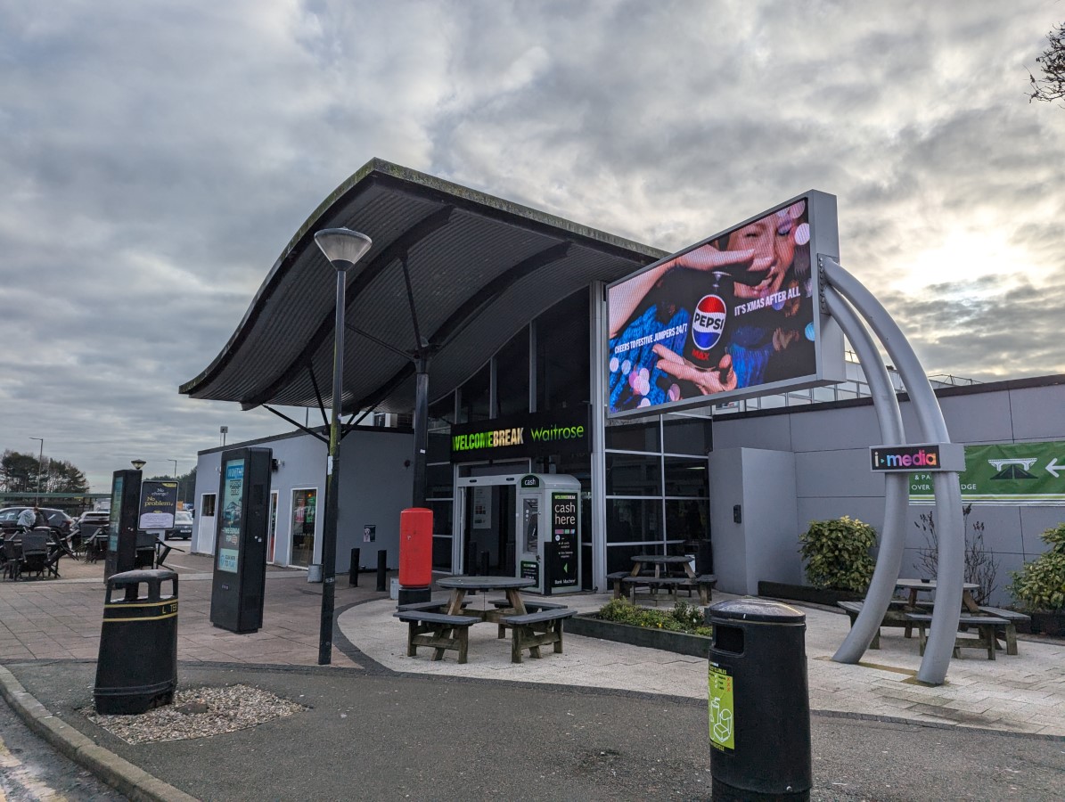 M6 - Keele Services - Southbound - Welcome Break | AccessAble