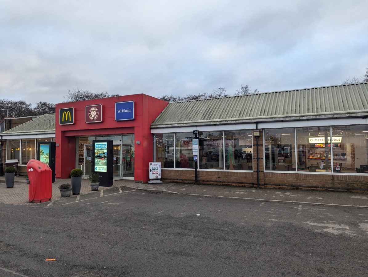 M1 - Watford Gap Services - Northbound - Roadchef | AccessAble