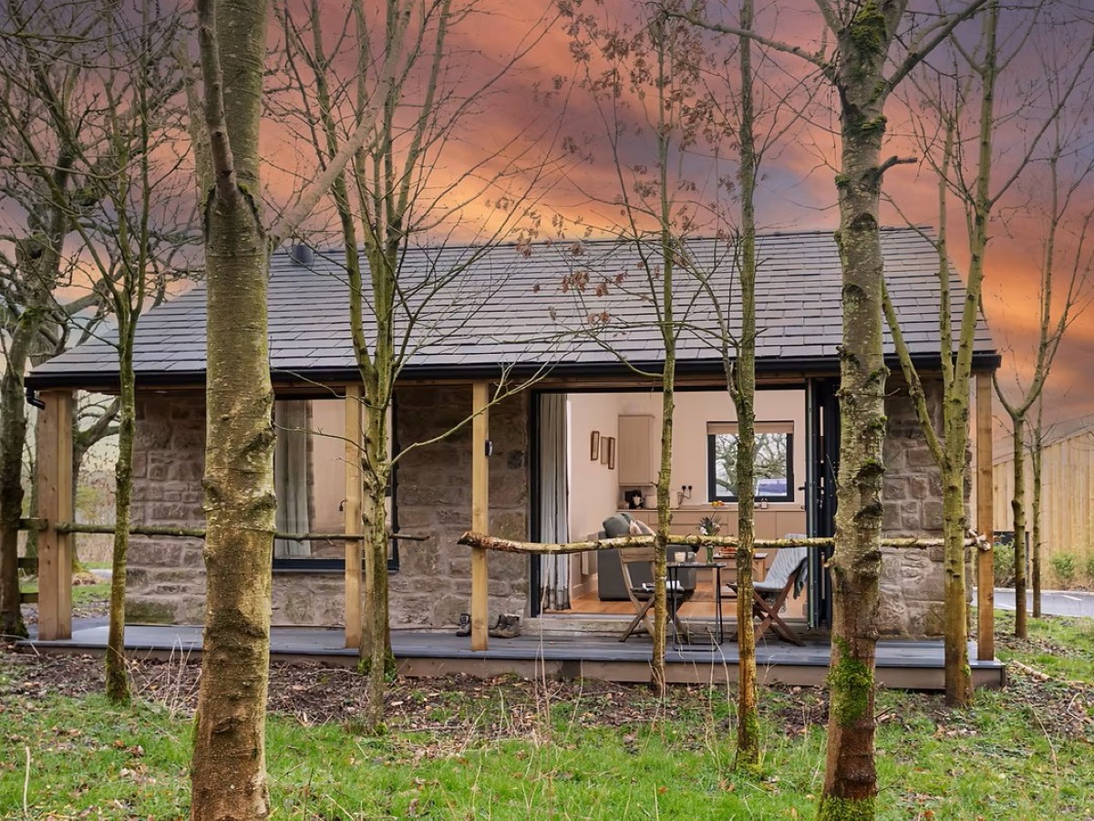 Ribble Valley Holiday Homes - Woodpecker Lodge | AccessAble
