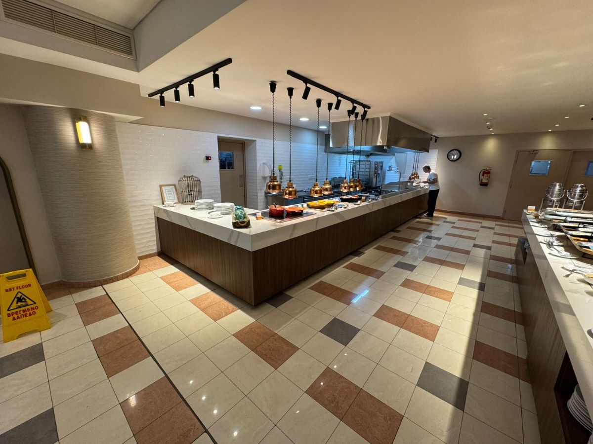 Hotel Louis Ledra Beach - Restaurants | AccessAble