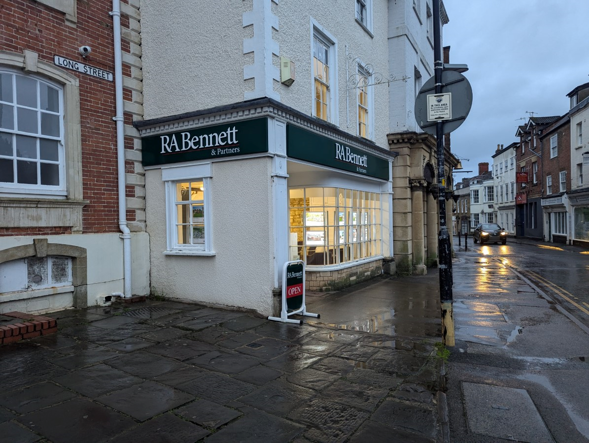 R A Bennett - Dursley | AccessAble