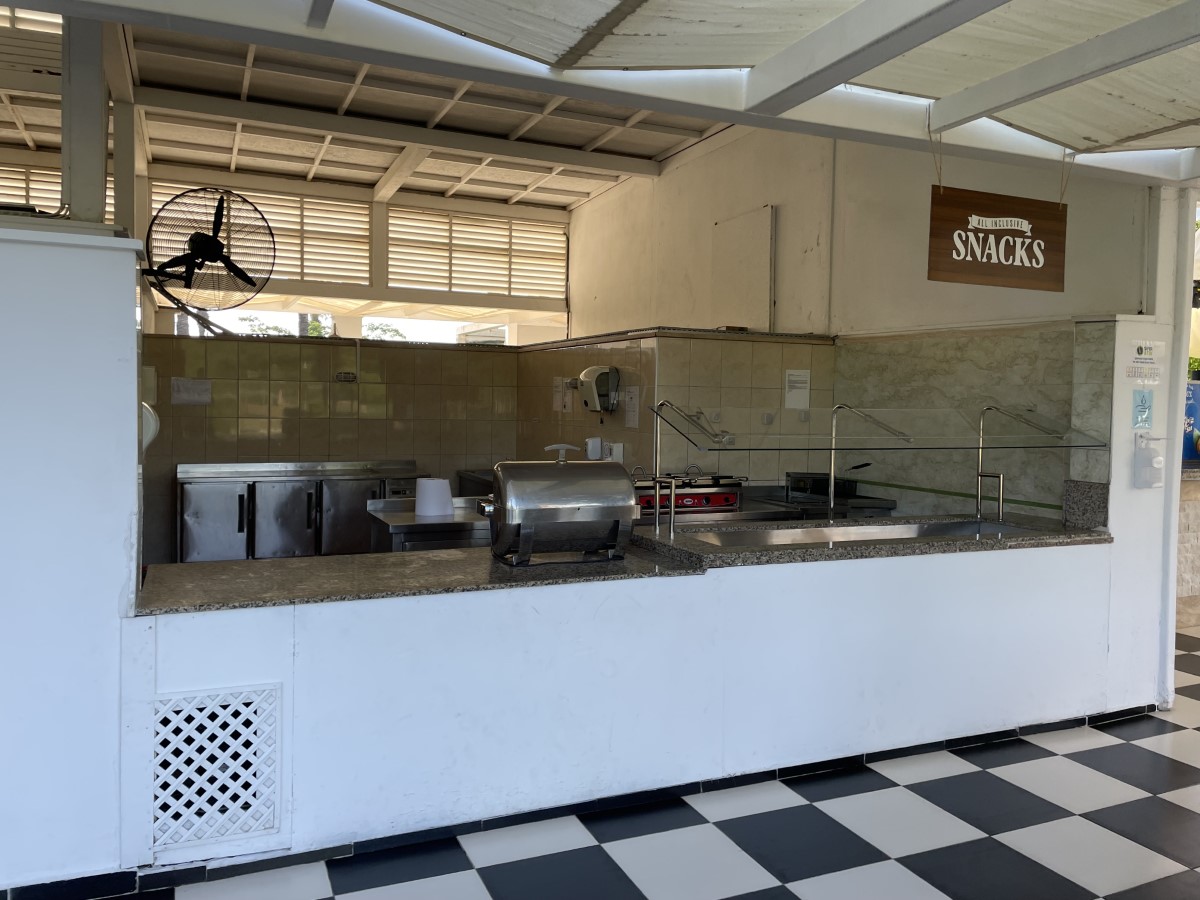 TUI BLUE Tropical - Beach Snack Bar | AccessAble